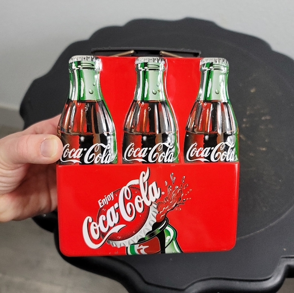 Coca Cola | Kitchen | Cocacola Soda 6 Pack Metal 6 Lunch Box Tin W ...